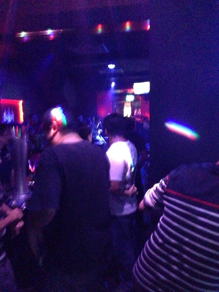 Club V2 - SG Drinking